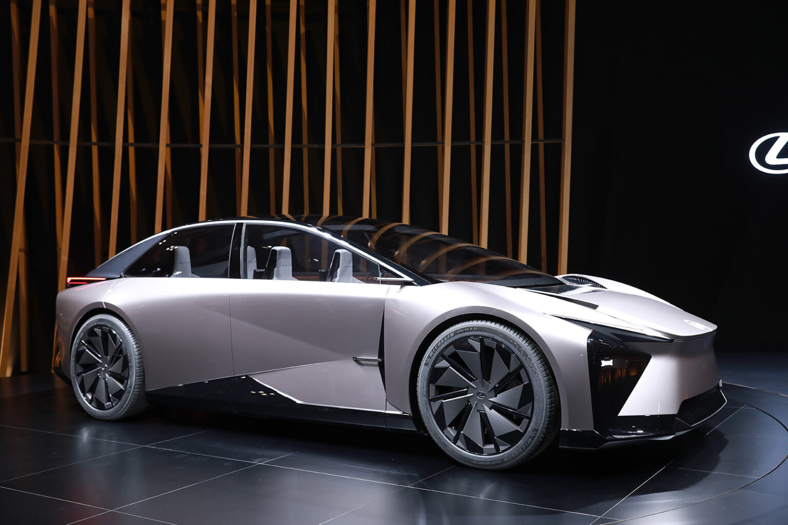 EVの常識を打ち破れ。レクサスが新たな電気自動車のコンセプトカー「LF-ZC」と「LF-ZL」を初披露 | THE EV TIMES（EVタイムス） | チャージせよ、新時代へ。新しい時代に ...